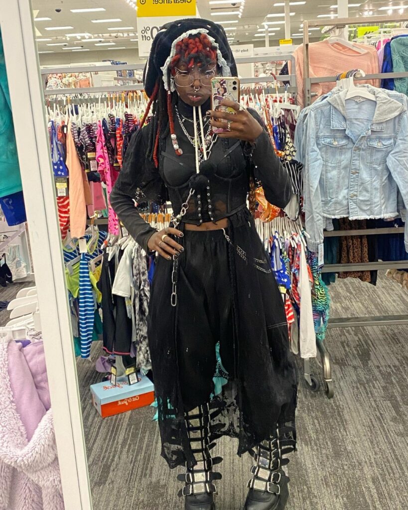 Defying Norms: Taya Lindsey's Fashion Statement