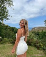 Molly Caudery Biography: Pole Vault Star Shining Bright [Images]