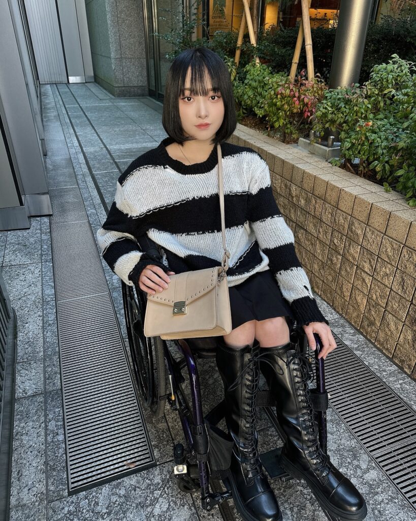 Mozu Torii Redefining Beauty And Challenging Stereotypes Through Fashion