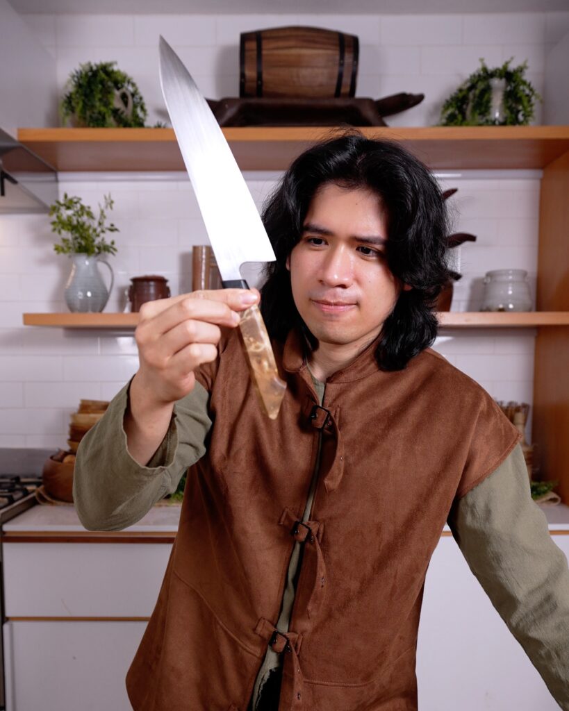 TikTok Star Jujumao: Carving His Culinary Path Amid Artistic Heritage